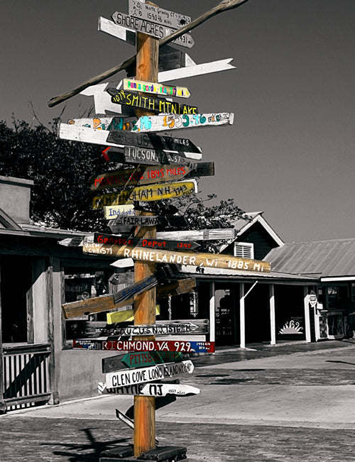 18 - Signpost – Gallery Uno Key West